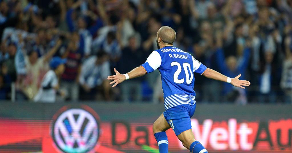André decidiu o clássico, mas divide mérito com a equipa - Renascença