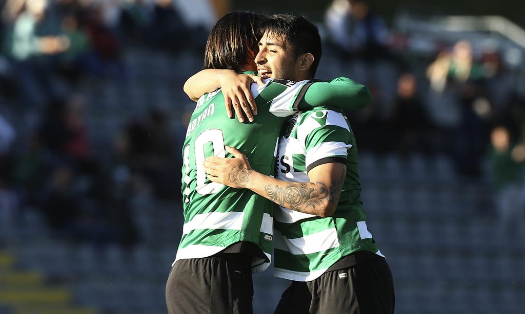 Alan Ruiz parte para a Argentina sem "mágoa" com Jesus e Bruno de ...