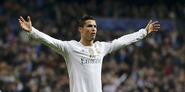 Bruma (um golaço) assusta, mas CR7 resolve e 'salva' Benítez - Renascença