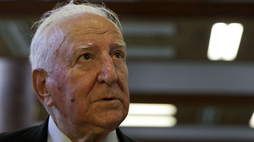 Eduardo Lourenço ganha Prémio Vasco Graça Moura - Renascença