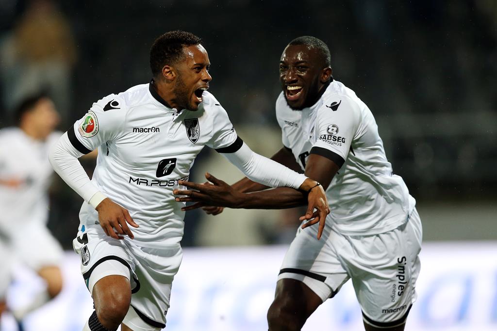 Vitória com 20 convocados na “bagagem” para a Choupana - Renascença